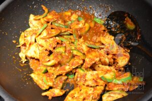 Authentic Thai Chicken Stir-Fry with Curry Paste, Pad Phed Gai – Thai ...